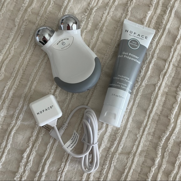 Skincare | Nuface Microcurrent Device | Poshmark